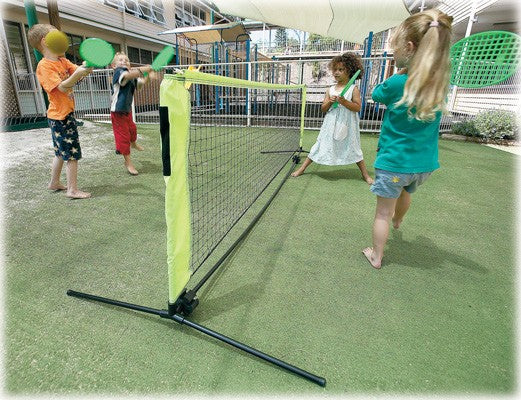 Fold and Play Net System, 4 Bats and 2 Balls – Edu-21